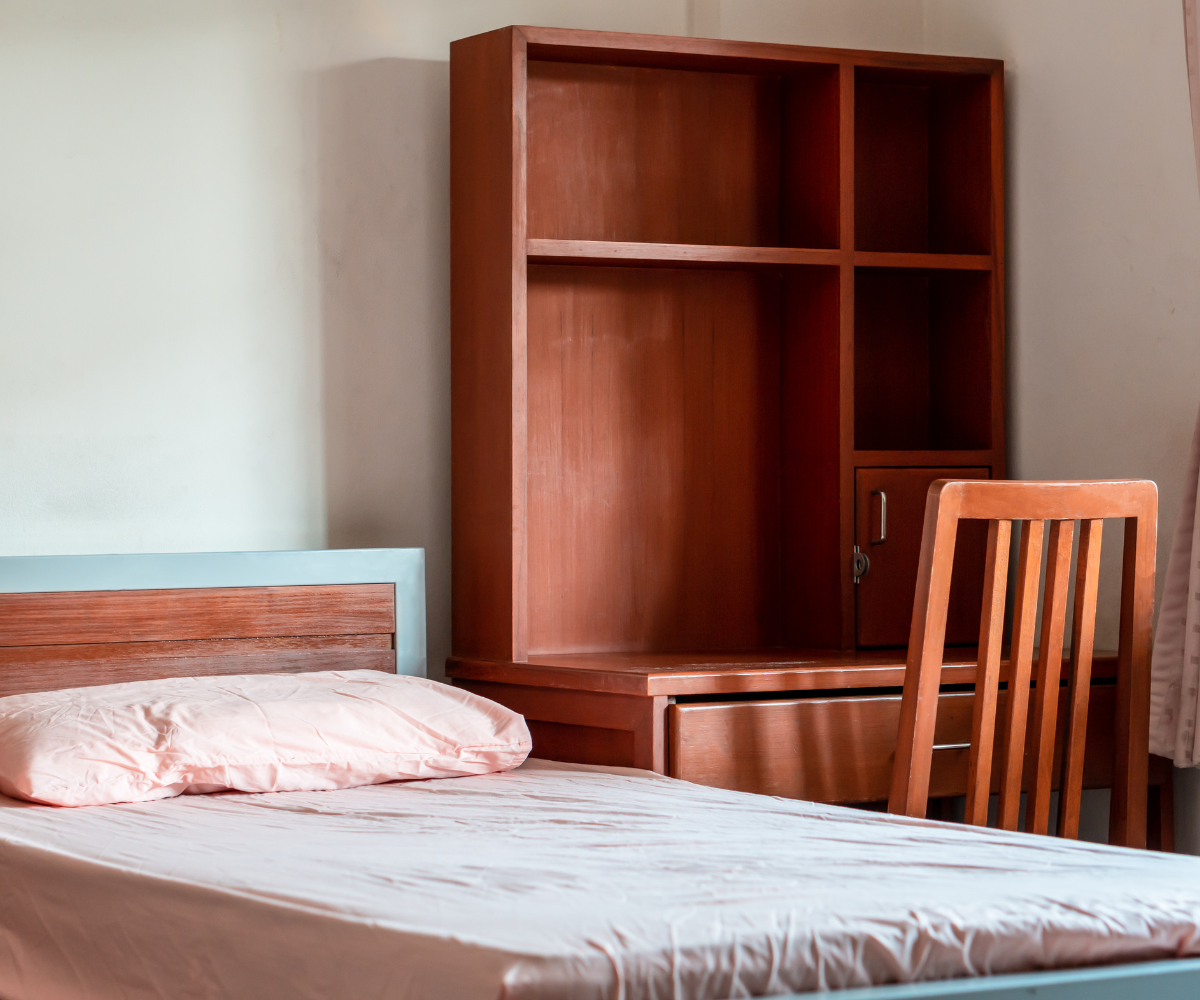 How To Clean A Messy Room Without Overwhelm In 7 Easy Steps - Frozen ...